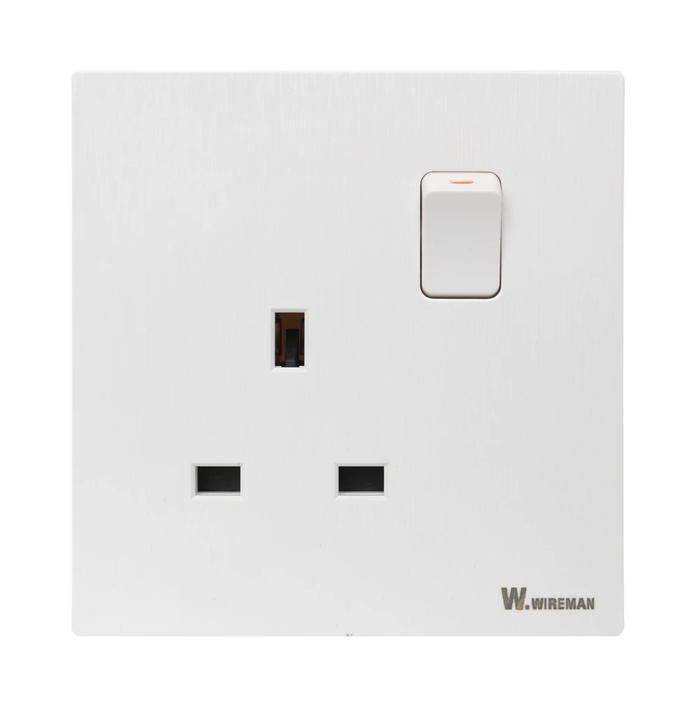 Wireman Infinity White 13A Single Switched Socket Outlet - elecshop.lk